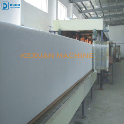 Horizontal automatic continuous foaming machine