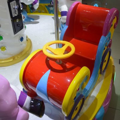 Guangzhou factory indoor/outdoor kids amusement park carousel 6 seats carousel mini merry go round for sale