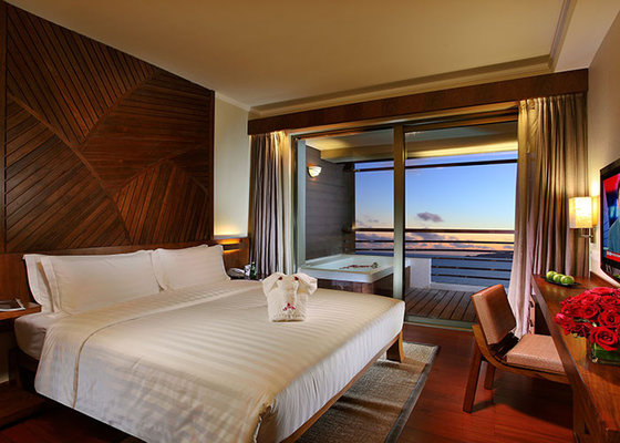 Luxury Solid Wood King Size Bedroom Furniture Sets For Palm Island Resort