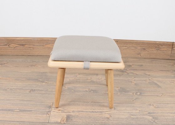 Standard Fancy Home Furniture Square Wooden Stool with Comfortable Cushion