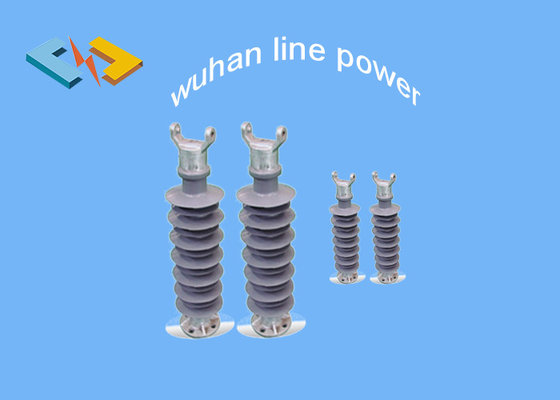 aislador compuesto del poste de 69KV 32.9kN con resistencia de la temperatura alta del reborde de la abrazadera