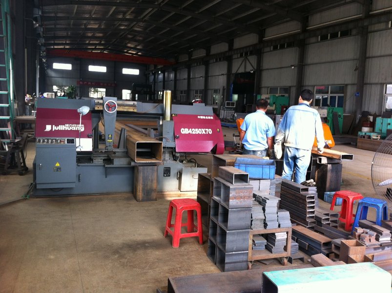 Hefeng Computerized Embroidery Machines Ltd. manufacturer production line