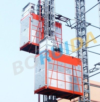Single / Double Cage 2700kg Capacity Passerger Hosit with Rack and Pinion supplier