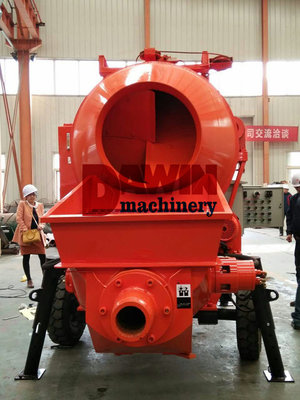 Effective Self Loading Concrete Mixer with Pump with 450L Drum and 30m3 Pumping System supplier