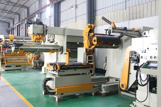 Air Cylinder Overall Offser Decoiler Straightener Feeder For Electrical Appliance Continuous Pressing Production