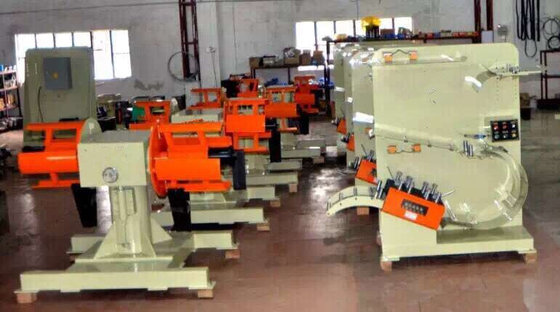 Motor Drive De Coiler Machine , Automatic Double Mandrel Hydraulic Decoiler