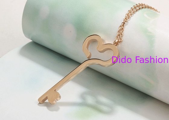 Fashion women jewelry key pendant necklace titanium steel rose gold plating necklaces