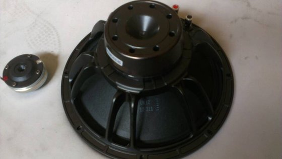 línea activa bobina de voz del arsenal 1,5 57Hz - gama del qsc 800W de frecuencia 20Khz