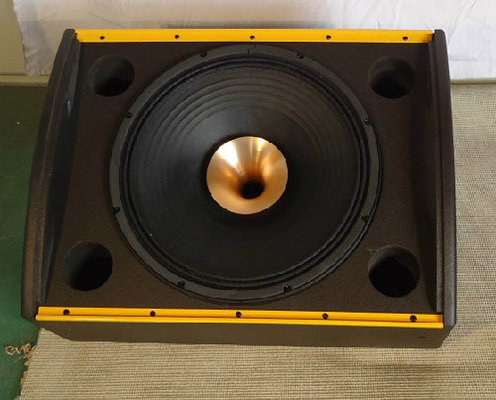 Bi - amped Sound Reinforcement Equipment , PA Audio Speakers For Gymnasium