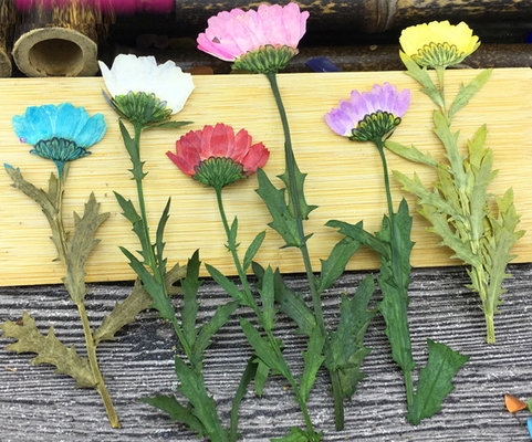 Chrysanthemum Dried Yellow Flowers Handmade Crafts For Festive / Party Decoration