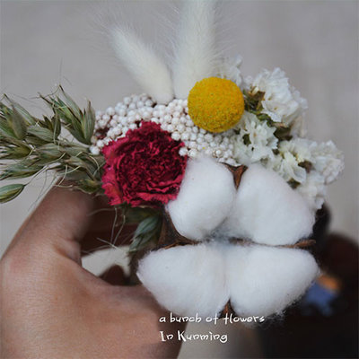 Fashion Dried Wedding Flowers , Colorful Mini Size Dried Flower Bridal Bouquet