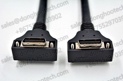 Right Angle Camera Link Cable MDR 26 pin Overmolding with Screw Locking