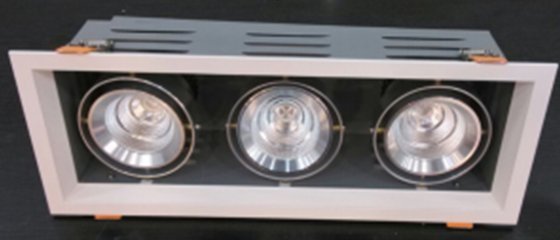 AC100-240V High Brightness Squre Shape Three Heads LED COB Grilles Lamp