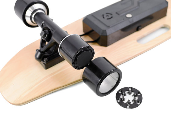 Electric 4 Wheels Kick Skateboard 4.4AH 700W Removable Battery 3 Hours Charging Time