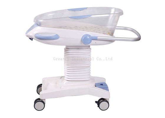 Comfortable Hospital Baby Bassinet Nursery Furniture With Mattress Weight Sacle