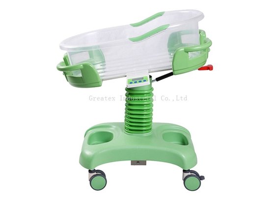Plastic Bassinet Pediatric Hospital Bed , Hospital Baby Cart Weight Measuring Available