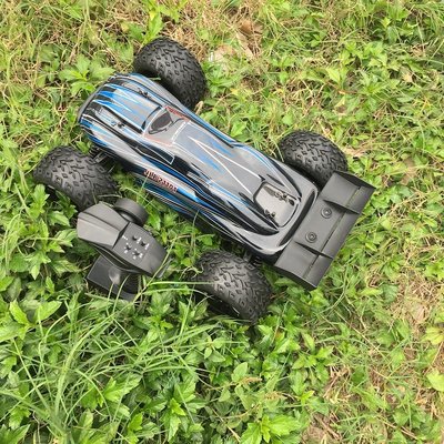 4WD 1/10th  Waterproof 120A ESC Brushless Electric RC Car With Blue Color