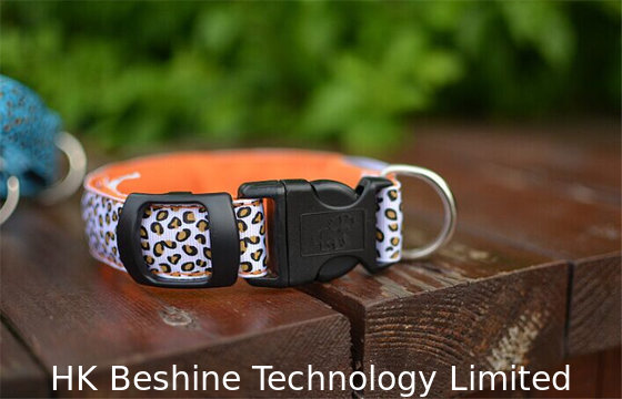 Flashing Safety Comfortable Dogs Led Pet Collar Red Green Yellow With Leopard Printing