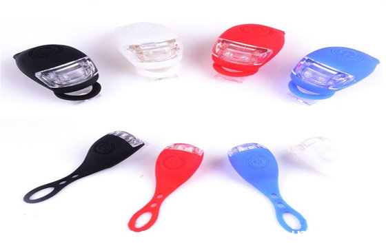 Front Rear Silicone Bicycle Led Lights Super Brightness Powered By 2 * Cell Batteries