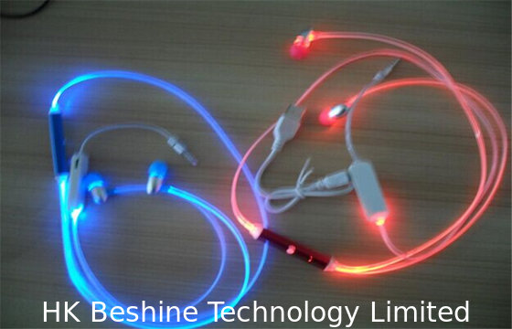 High Brightness Electroluminescent Products Glowing Earphone With LED Lighting USB Mic