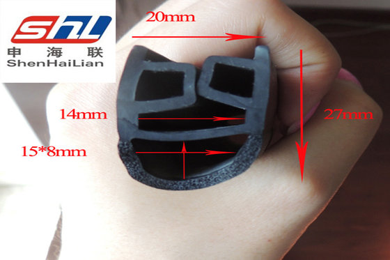 EPDM / NBR Automotive Rubber Seals Strip For Motorboat , Train