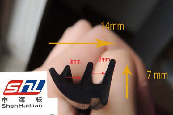Rhombus Shaped EPDM Rubber Seal White / Black , Double Glazed Window Seals Rubber
