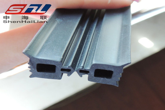 Flexible EPDM Rubber Seal Extrusion , Extruded Gasket Profiles For Window