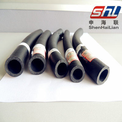 SAE / DIN Standard Flexible Rubber Hose High Performance For Air / Sandblast Hose