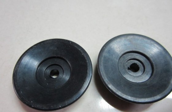 Aging Resistant Compression Molded Rubber Parts Flexible Silicone Chloroprene Rubber Sucker
