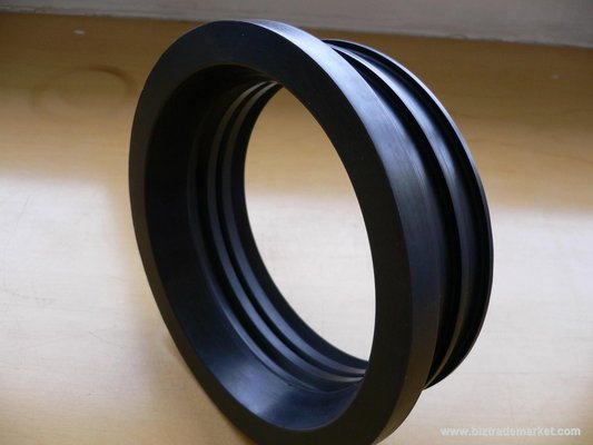 Automobile Rubber Molded Spare Parts Shaped Pieces 30 - 80 Shore A High Elasticity