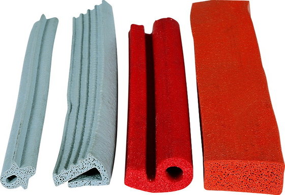 Temperature Resistant Silica Gel Foam Seal Strip For Truck Door and Windows -40°C - 200°C