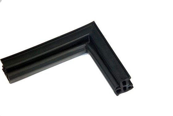50-80SHA Rubber Corners Extruded Plastic Parts