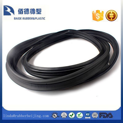 Automotive rubber seal strip around sunroof of car