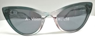 China Super cateye sunglasses Plastic sun wear polarized lens Natural material supplier