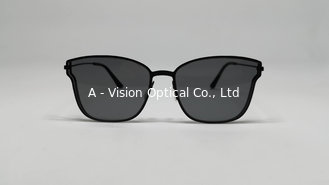 China Women's Modern Fashion Sunglasses Polarized new designer style Goggles UV 400 supplier