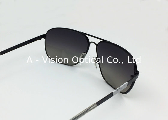 Polarized classic sunglasses for men women UV 400 newest design 2018 supplier
