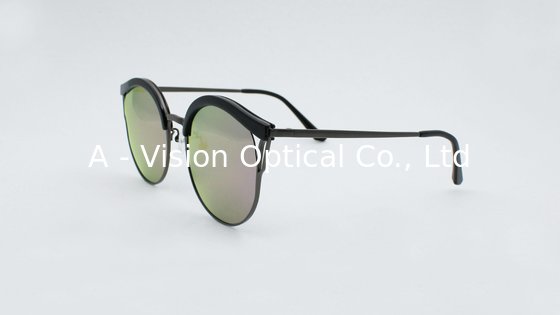 Unisex Plastic metal Sunglasses Big Cateye creative designer for Men Women supplier