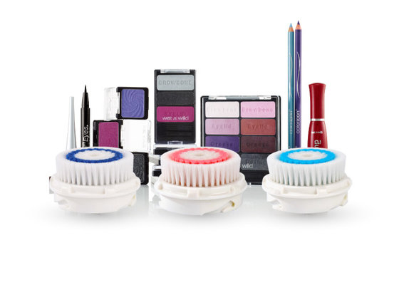 Electric Deep Cleansing Facial Brush , Electronic Skin Cleanser for Traveling