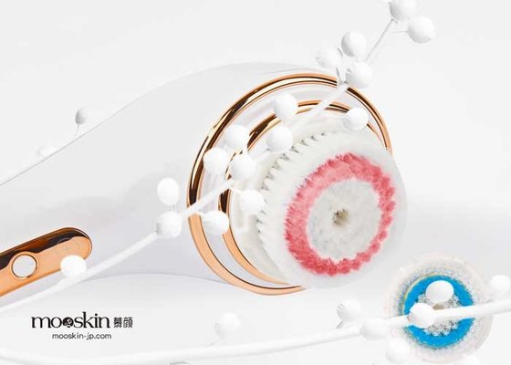 WaterProof Double Heads Rotating Face Brush For Sensitive Skin Quick Charging