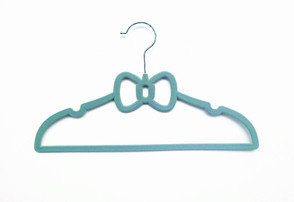 Hello Kitty Blue 330mm Bowknot Velvet Childrens Hangers For T-Shirt / Sweater