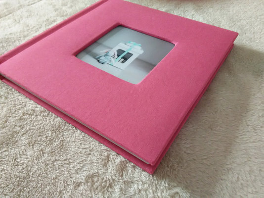 bebé grande 12x12/álbum de foto cubierto de tela de los amigos con la página interna resistente de la mancha