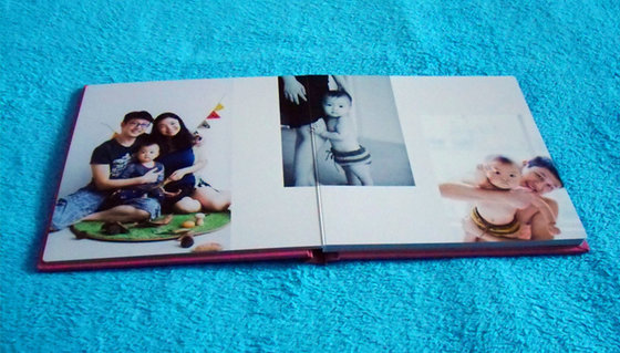 La vertical hermosa 12x16 limpia el álbum de foto con un chorro de agua del soporte, álbumes de foto de las memorias del viaje de la familia