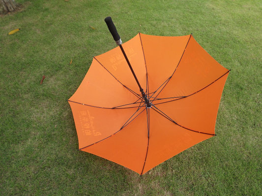 Transfert de chaleur imprimant les parapluies faits sur commande ouverts de golf de manuel pour des dames avec l'axe en plastique