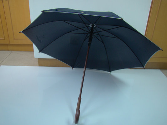Parapluies faits sur commande qui respecte l'environnement de golf pour l'homme avec la longue PORTÉE de la CE ROSH de poignée