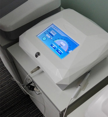 Humanized easy operation interface red blood silk vascular surgical instruments