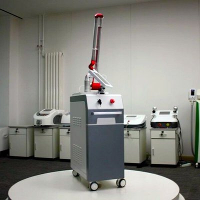 1200w power supply; frequency 1-10Hz  medical laser tattoo removal machine