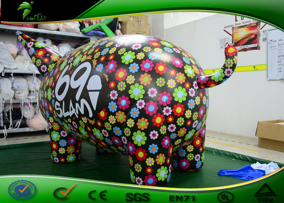 Inflatable Cartoon Characters , Colorful Inflatable Pig Cartoon With PVC , 3m Long Inflatable Spotted For Advertising
