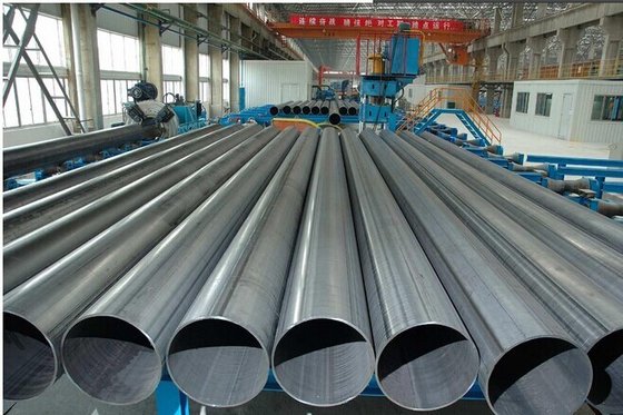 ERW Hot Dipped Galvanized Steel Pipe , Round Steel Tubing Anti Corrosion DIN2440