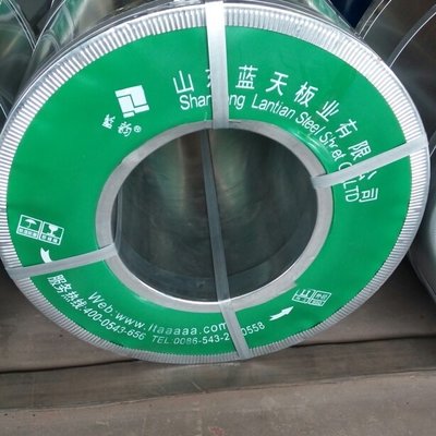 0.6MM の厚さ 1220MM の幅 AISI ASTM BS DIN GB JIS は電流を通された鋼鉄コイルを Prepainted