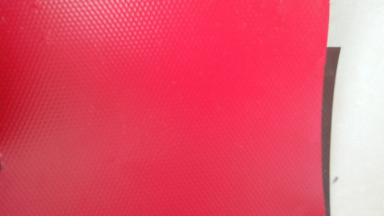 ダイヤモンドによって浮彫りにされる色によって塗られる鋼鉄コイル DX51D の幅 750mm の厚さ 0.16mm